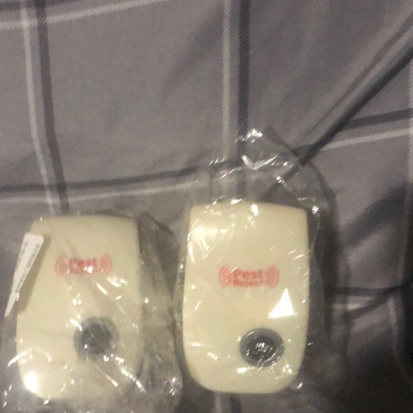 Other | Pest Away Electronic Pest Repellent | Poshmark